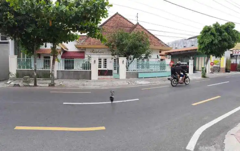 Reisban Coffee Shop And Hostel - Yogyakarta
