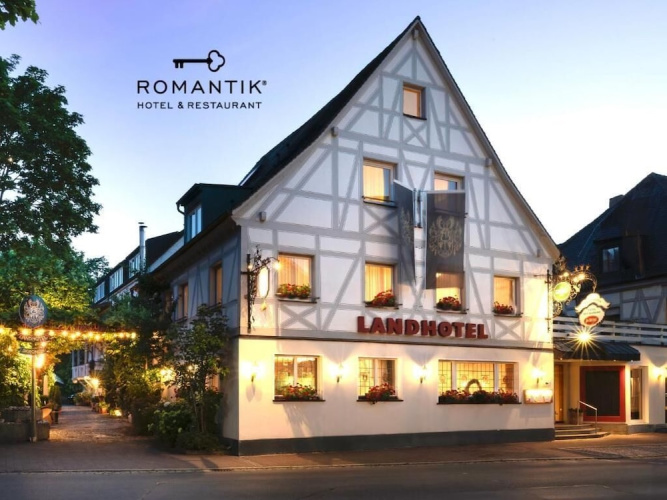 Romantik Landhotel 3kronen - Höchstadt