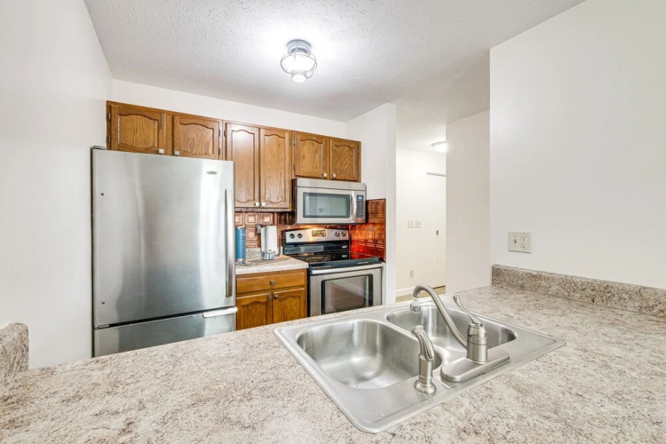 Lakefront Port Clinton Condo W/ Boat Dock & Slip! - Fremont, OH