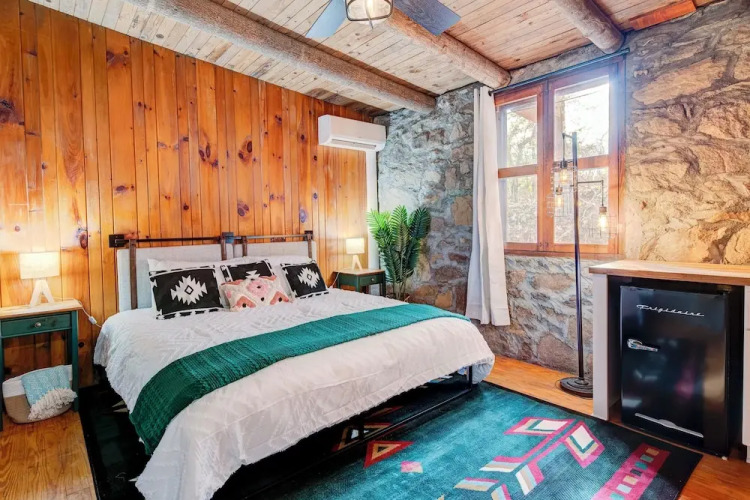 Furry Lodge And Suites - Maggie Valley, NC