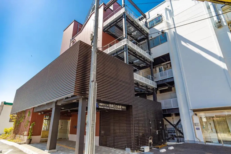 Enoshima Apartment Hotel - Enoshima