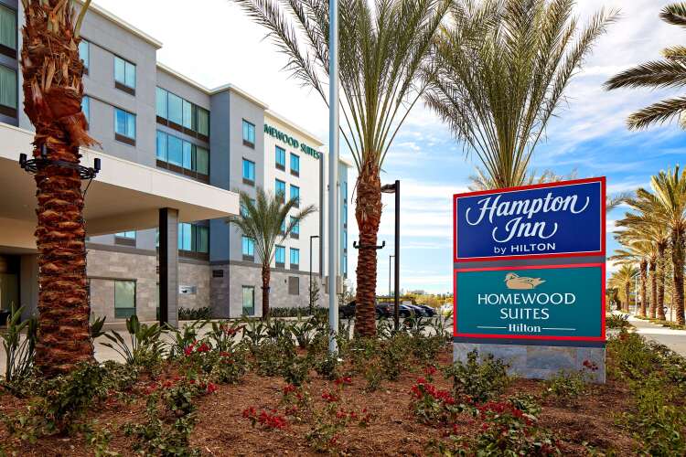 Hampton Inn Long Beach Airport - Long Beach, CA