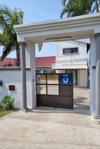 Bujumbura Guest House - Port Edward