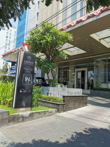 Warhol Residences Simpang Lima - Semarang