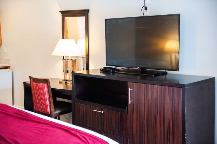 Cottonwood Inn - Horseshoe Bend, AR