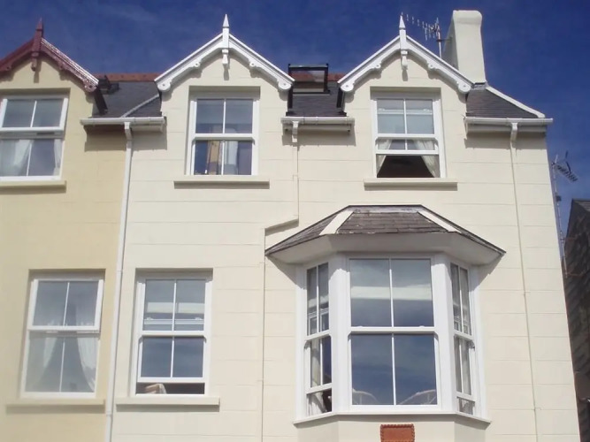 Ivy Bank Guest House - Tenby