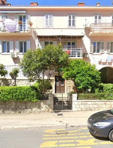 Green, Deluxe Two Bedroom Suite - Split