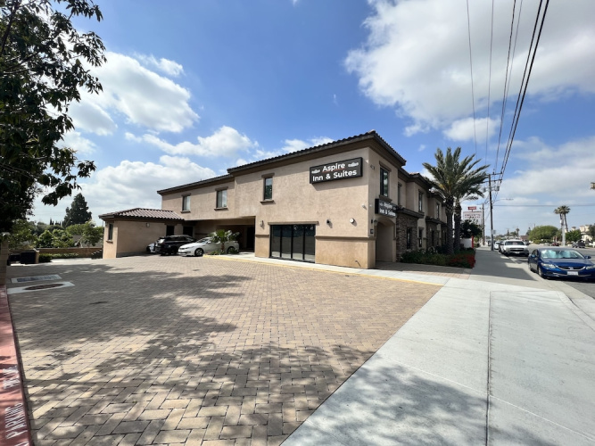 Aspire Inn & Suites Orange - Orange, CA