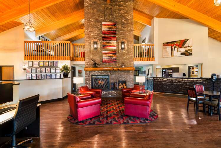Best Western Derby Inn - Eagle River, WI