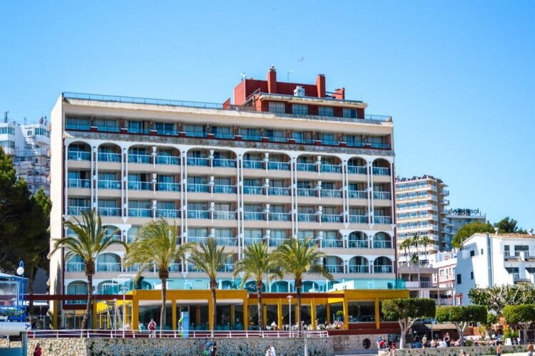 Hotel Seramar Comodoro Playa - Palma Nova