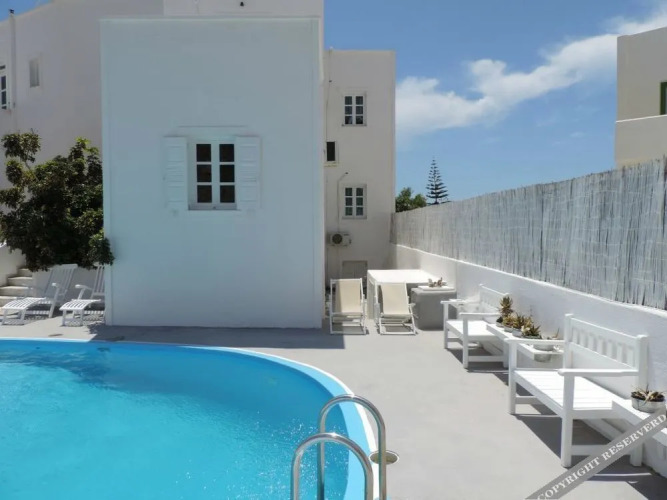 Three Harites - Santorini