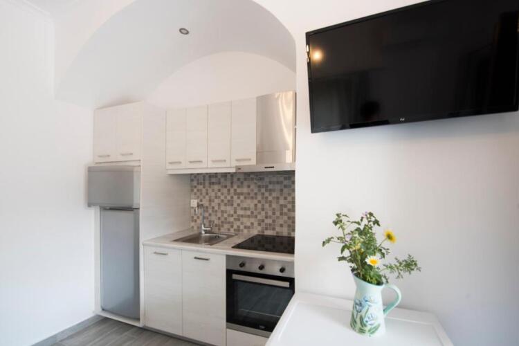 Rose Suites - Santorini