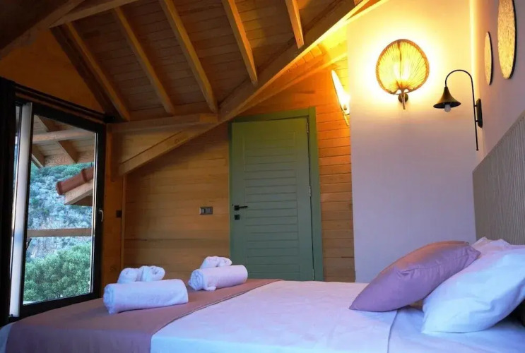 The Luxury Shelters - Каш