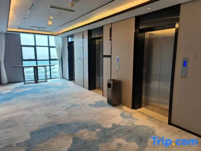 Yibin Azibolan Hotel (Yiman Park) - Yibin