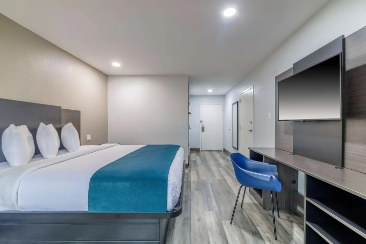 Studio 6 Suites Brenham, Tx - Brenham, TX