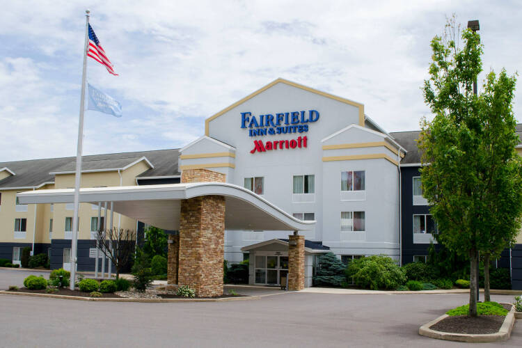 Fairfield Inn & Suites By Marriott Hazleton - 紐倫堡