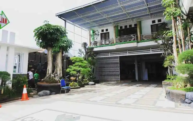 Cahaya Berlian Hotel - Pamekasan