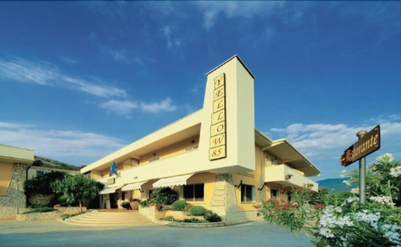 Yellow Park Hotel - Caserte