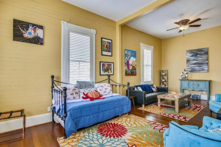 Abfab Seaside Cottage - Galveston