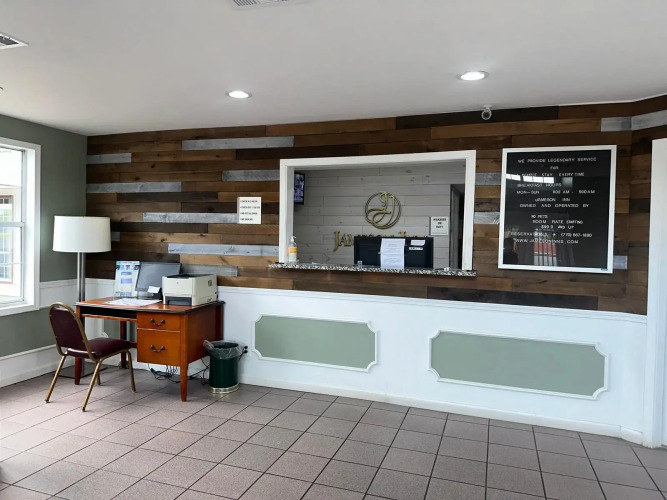 Jameson Inn Winder - 칼