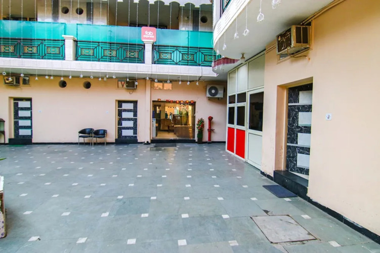 Fabhotel Hc Chandigarh Inn - Mohali