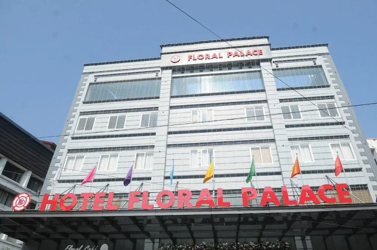 Hotel Floral Palace - Kottayam