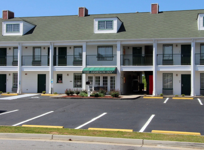 Jameson Inns Oakwood - Gainesville, GA