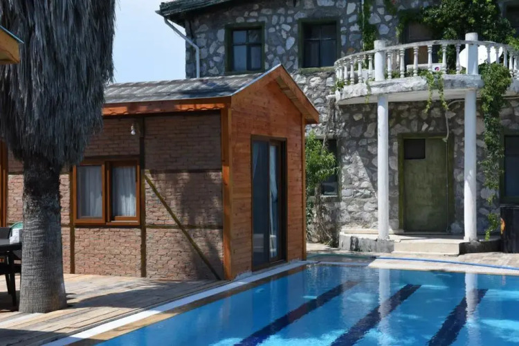 Otantik Tas Ev - Sarıgerme