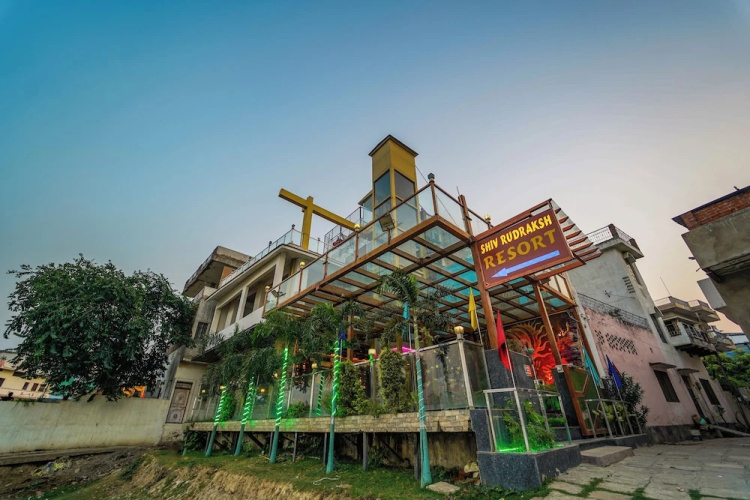 Shiv Rudraksh Resort - Near Assi Ghat - Varanasi