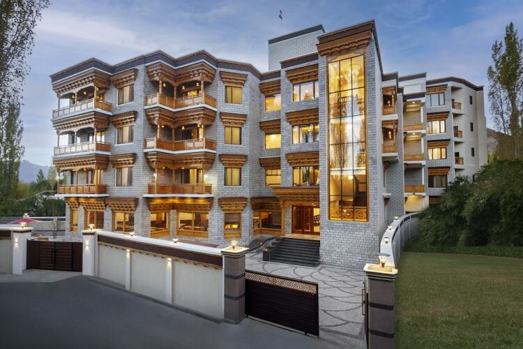 Hotel Gyalpo Residency - A Mountain View Luxury Hotel In Leh - Leh
