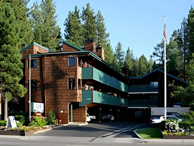 Getaways At Snow Lake Lodge - Big Bear Lake, CA