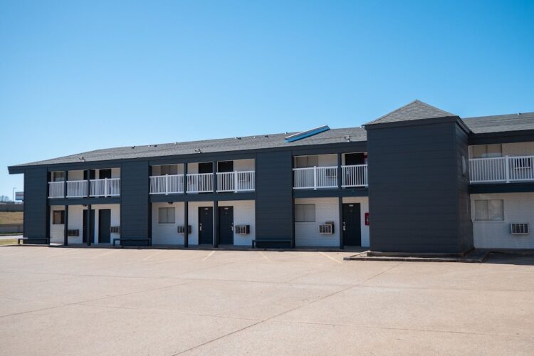 Lta Suites Brookside - Oklahoma