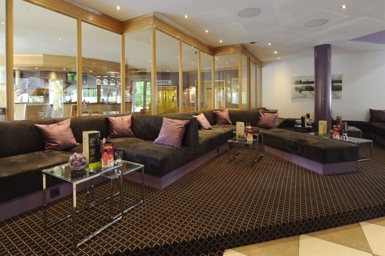 Van Der Valk Hotel Charleroi Airport - Courcelles