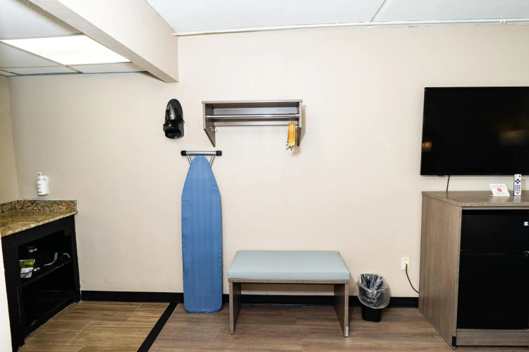 Super 8 By Wyndham Corpus Christi Airport - Corpus Christi, TX