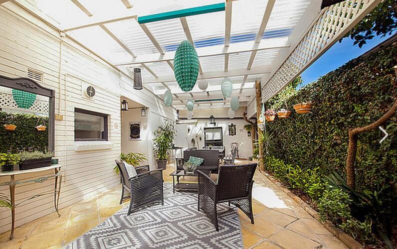 Manly Waves Studios & Apartments - Manly