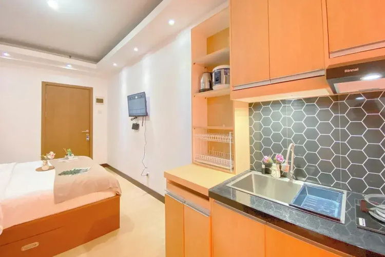 Minimalist Studio Apartment At Cinere Resort - Jakarta