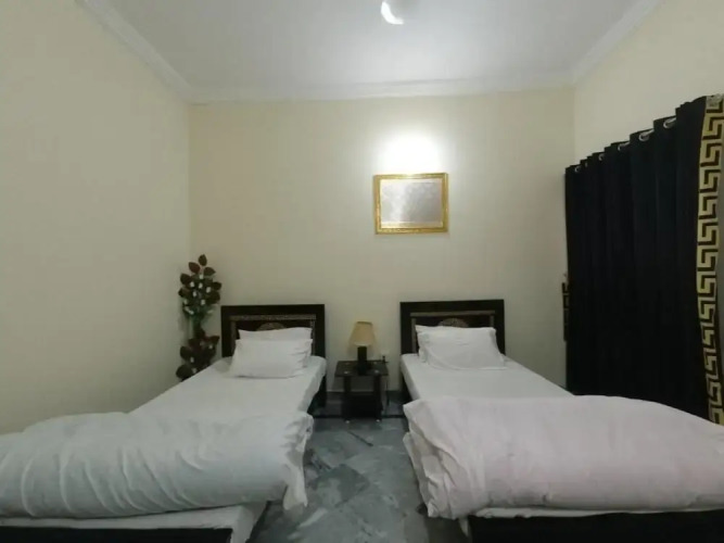 Room-serene Retreat In Rawalpindi - Your - 