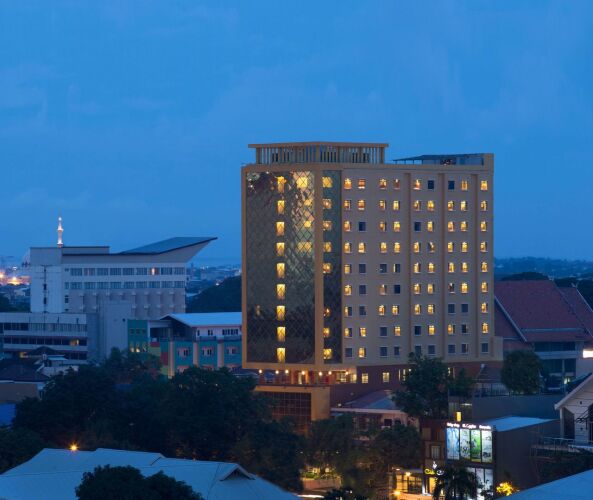 Best Western Plus Makassar Beach - Makassar