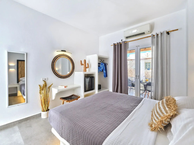 Mersina Exclusive - Paros