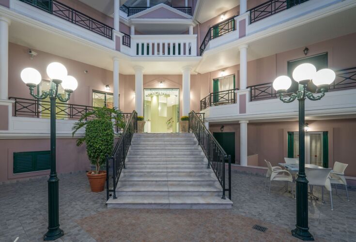 Alamis Hotel & Apartments - 자킨토스