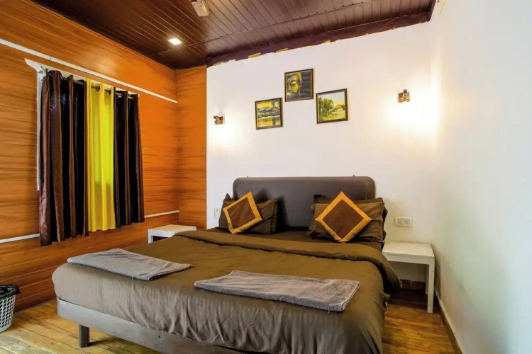 Janet & Johns Beach Resort Since 1989 - Anjuna