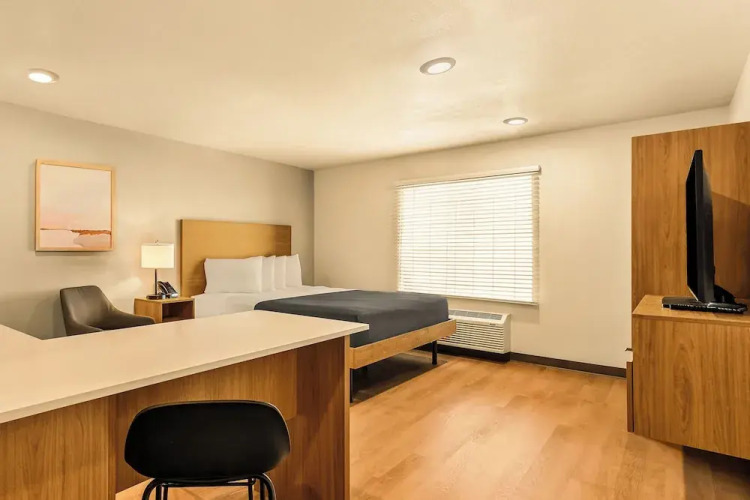 Livaway Suites Austin San Marcos - San Marcos, TX