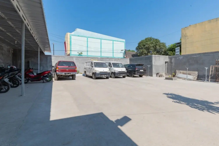 Reddoorz @ Kedawung Aurel Cirebon - Cirebon