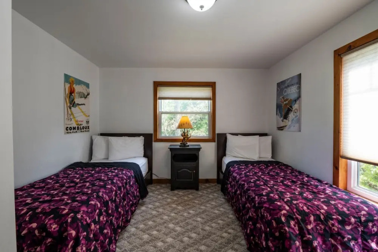 Unique Very Private Cottage W/private Beach Access, Hot Tub, Bbq, Petfriendly - Collingwood