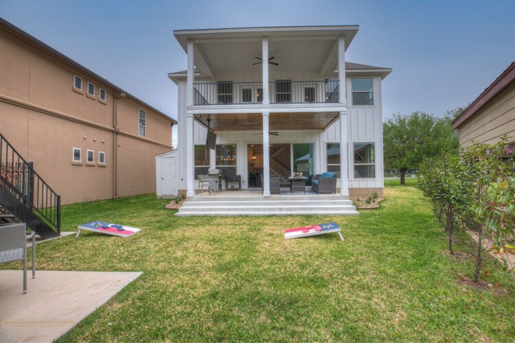 Stunning Luxury Home On Lake Lbj! - Horseshoe Bay, TX