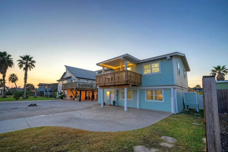 Seaglass Landing Private Pool, Cabana, & Near Port Aransas Beaches - Port Aransas, TX