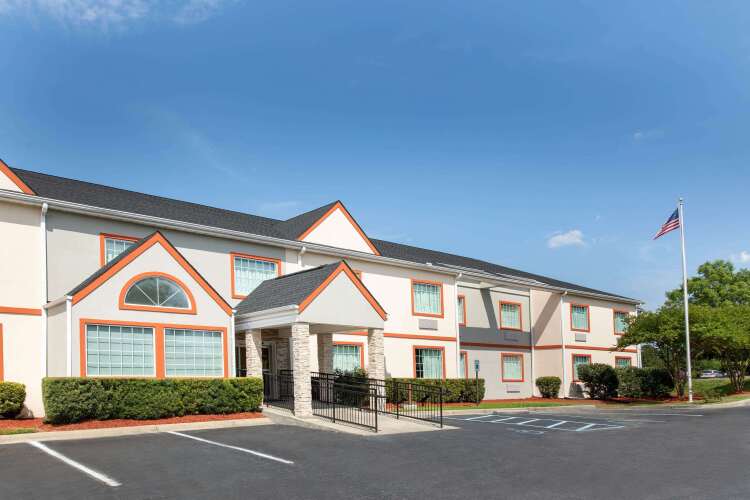 Microtel Inn & Suites By Wyndham Columbia/fort Jackson N - Columbia, SC