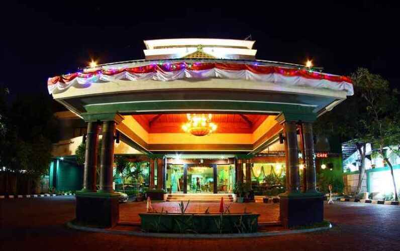 Zamrud Hotel & Convention - Cirebon