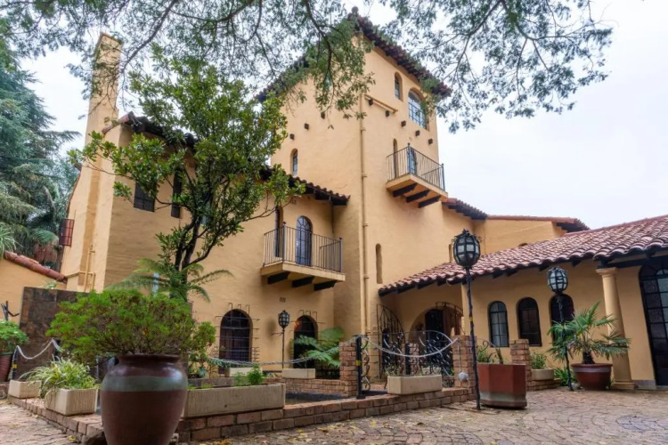 Airport Tower Lodge - Benoni