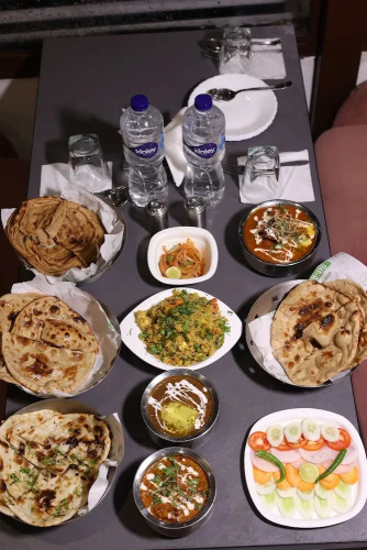 Studioz Paradise Hills Mussoorie - Mussoorie